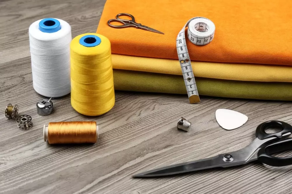 How to Build a Versatile Collection of Sewing Notions | Blog