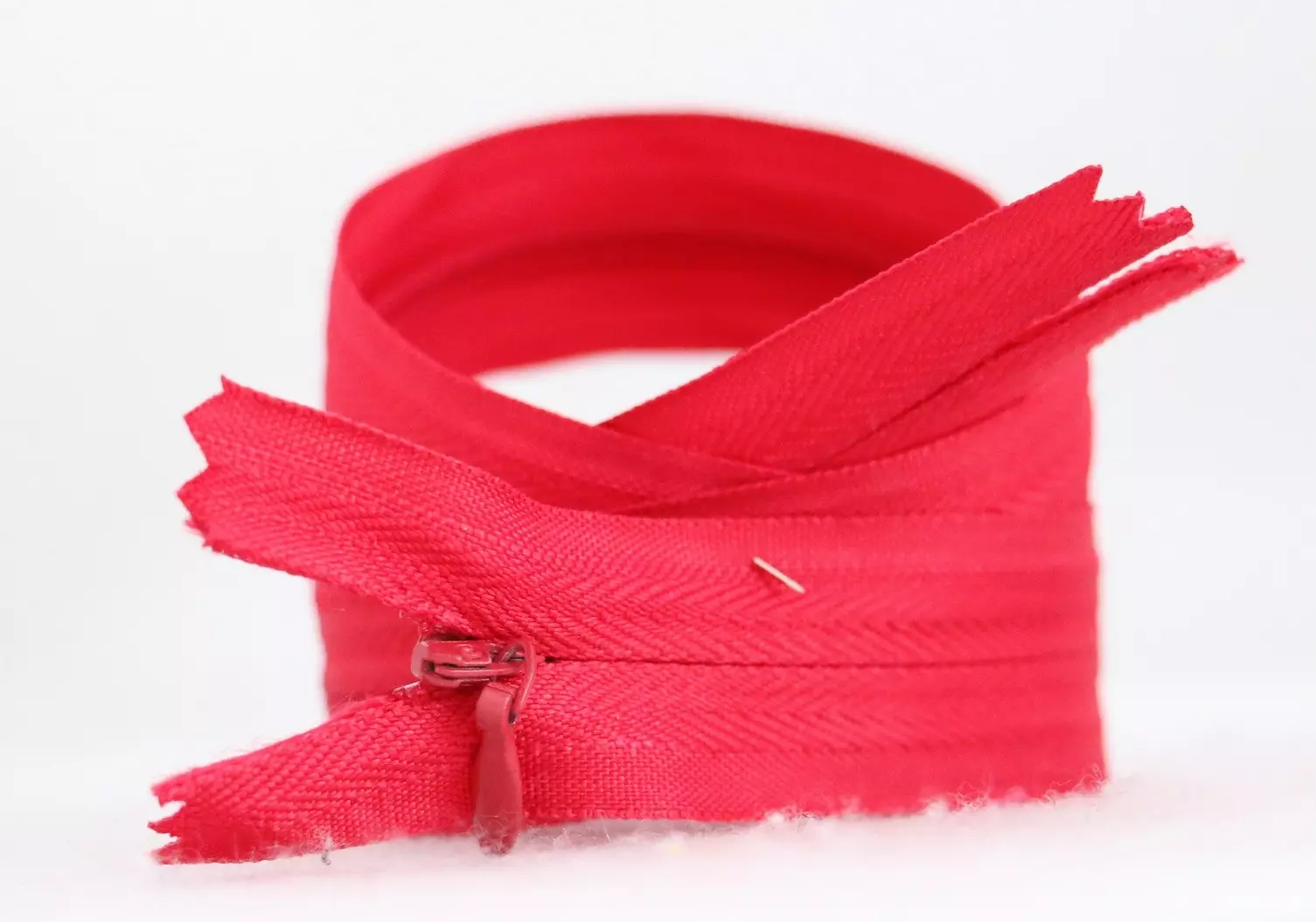 #3 Invisible Nylon Coil Zippers | GoldStar Tool